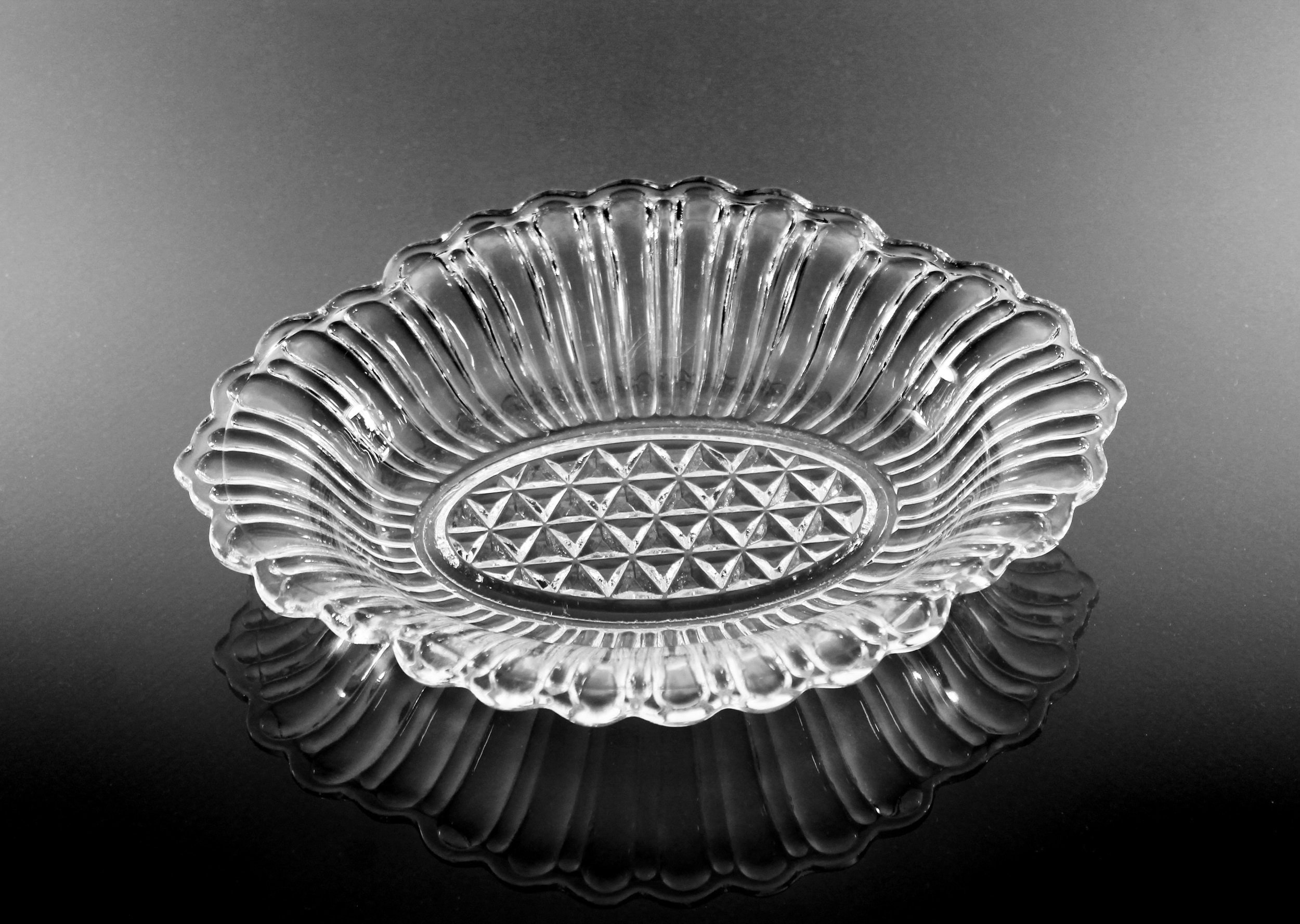Anchor Hocking Pickle Dish, Relish Bowl, Pressed Glass, Oval Serving ...