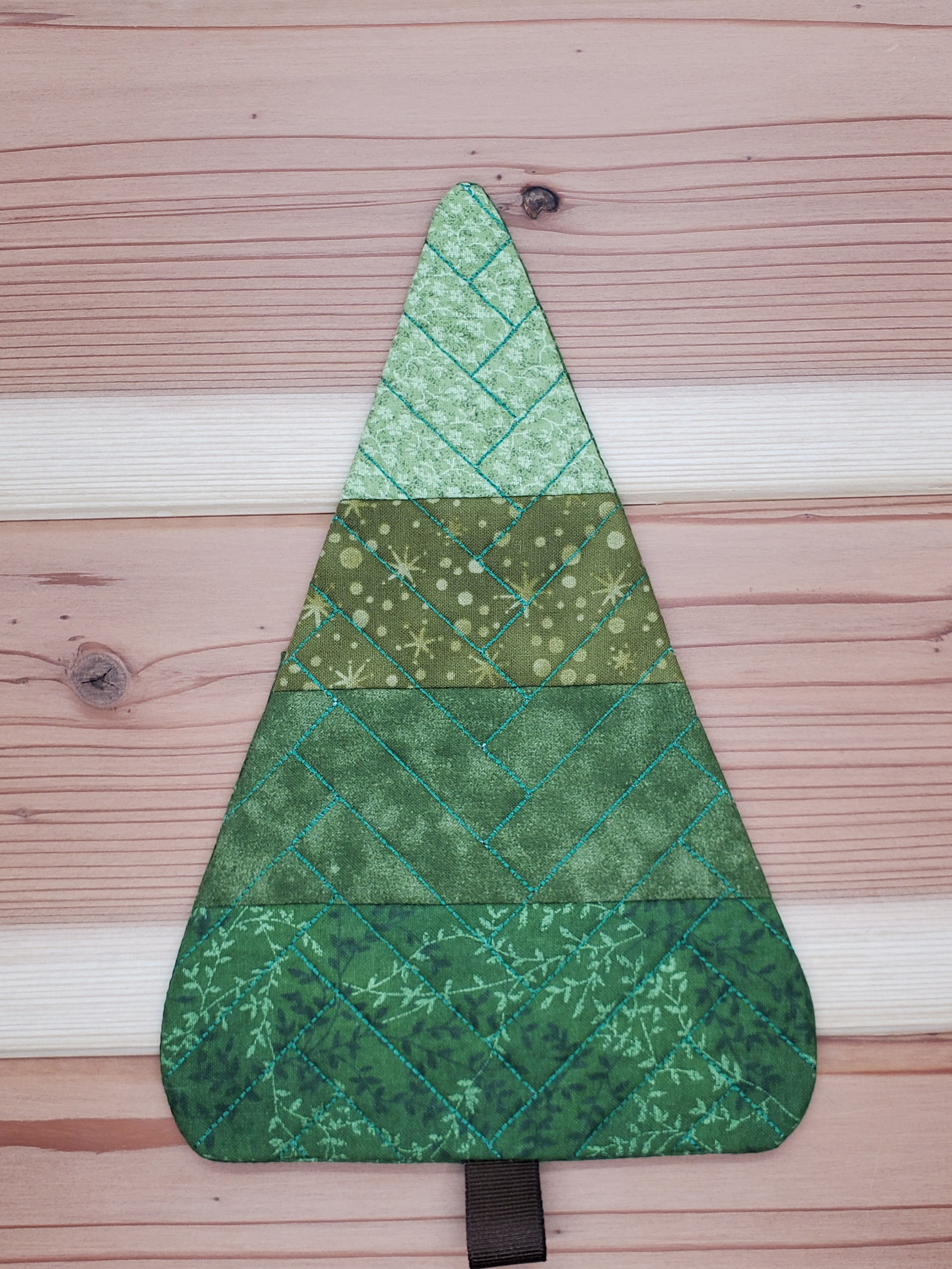 Christmas Tree Mug Rug/Christmas Mug Rug/Holiday Mug Rug/Large | Etsy