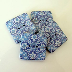 Blue and White Tile Buttons - Pakistan (sindh) 16th Century 20mm ...