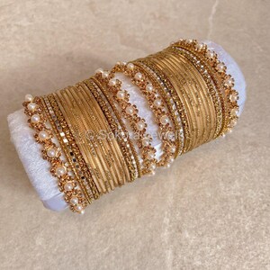 Small Bright Gold Daisy Bangle Set - Etsy