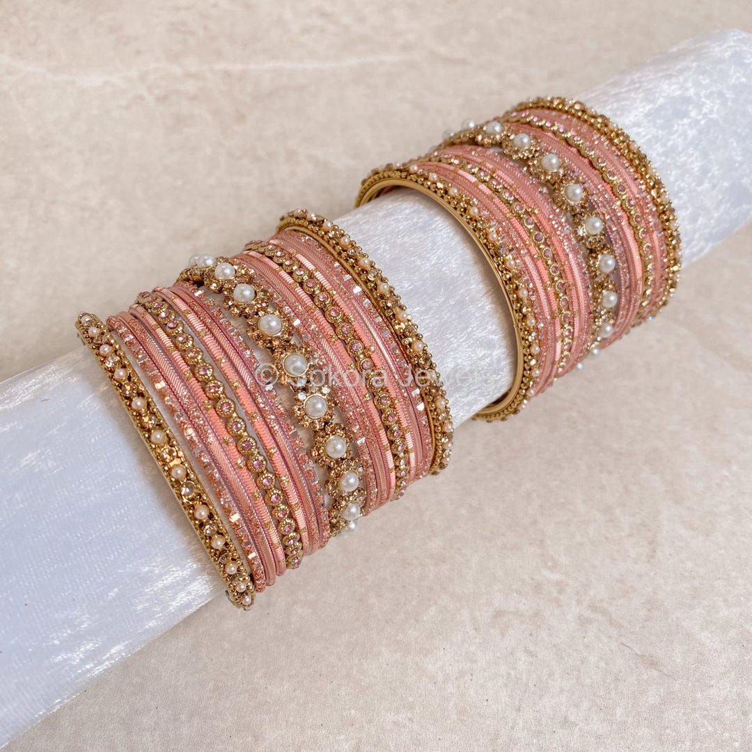 Small Pink Daisy Bangle Set - Etsy