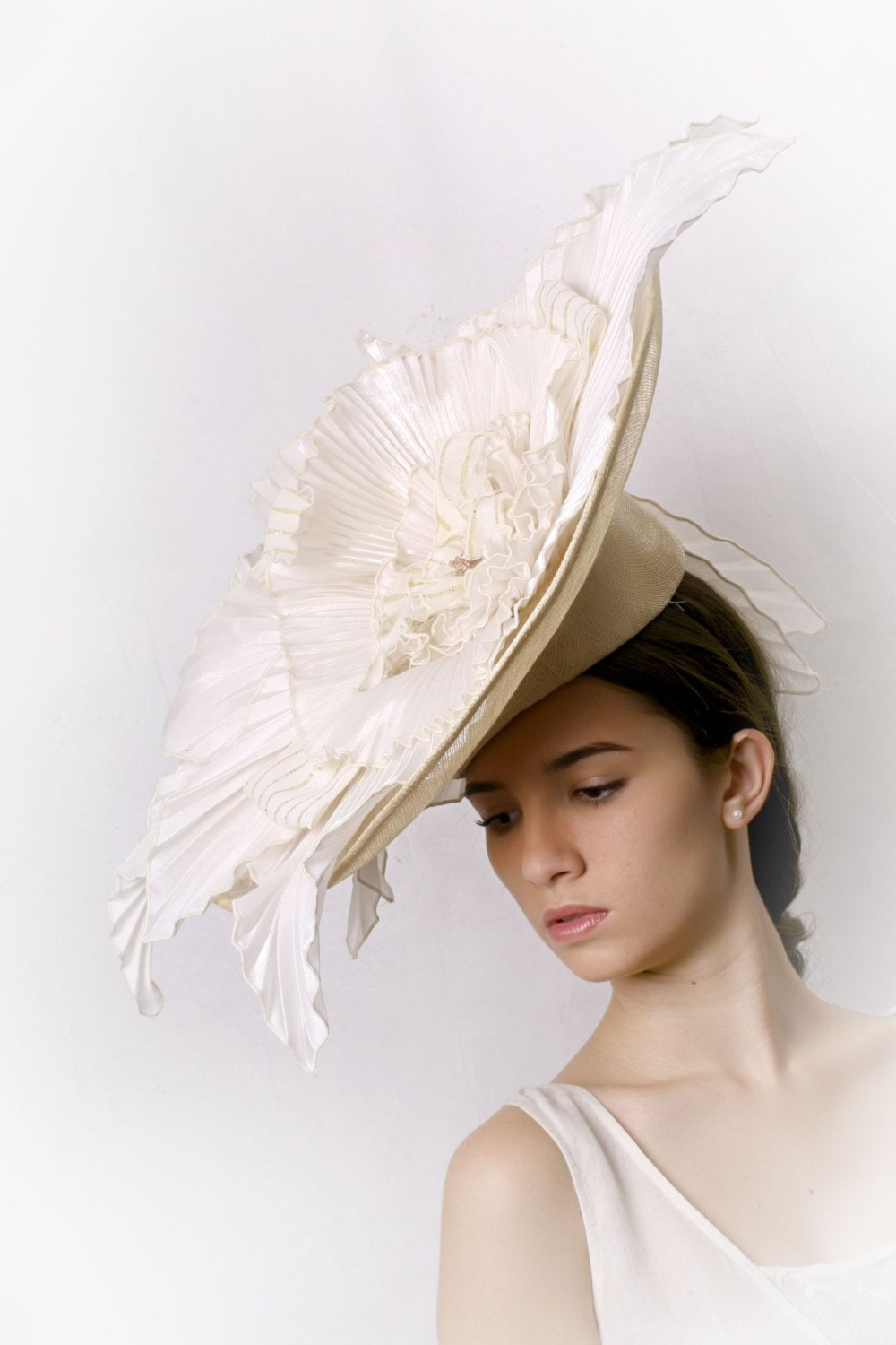 Statement Wedding Hat, Gorgeous Cream Hat, Couture Bridal Hat ...