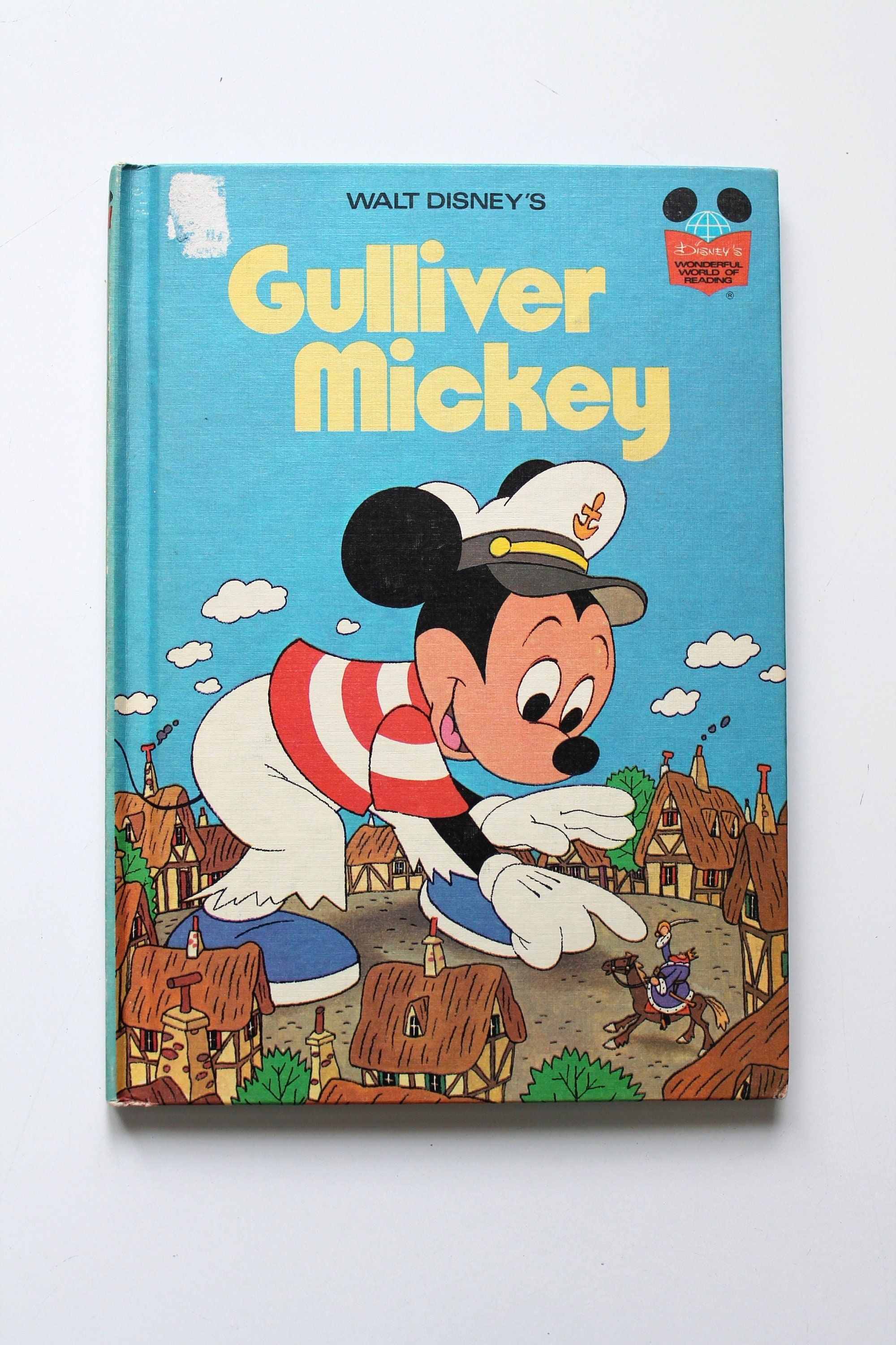 Gulliver Mickey Book