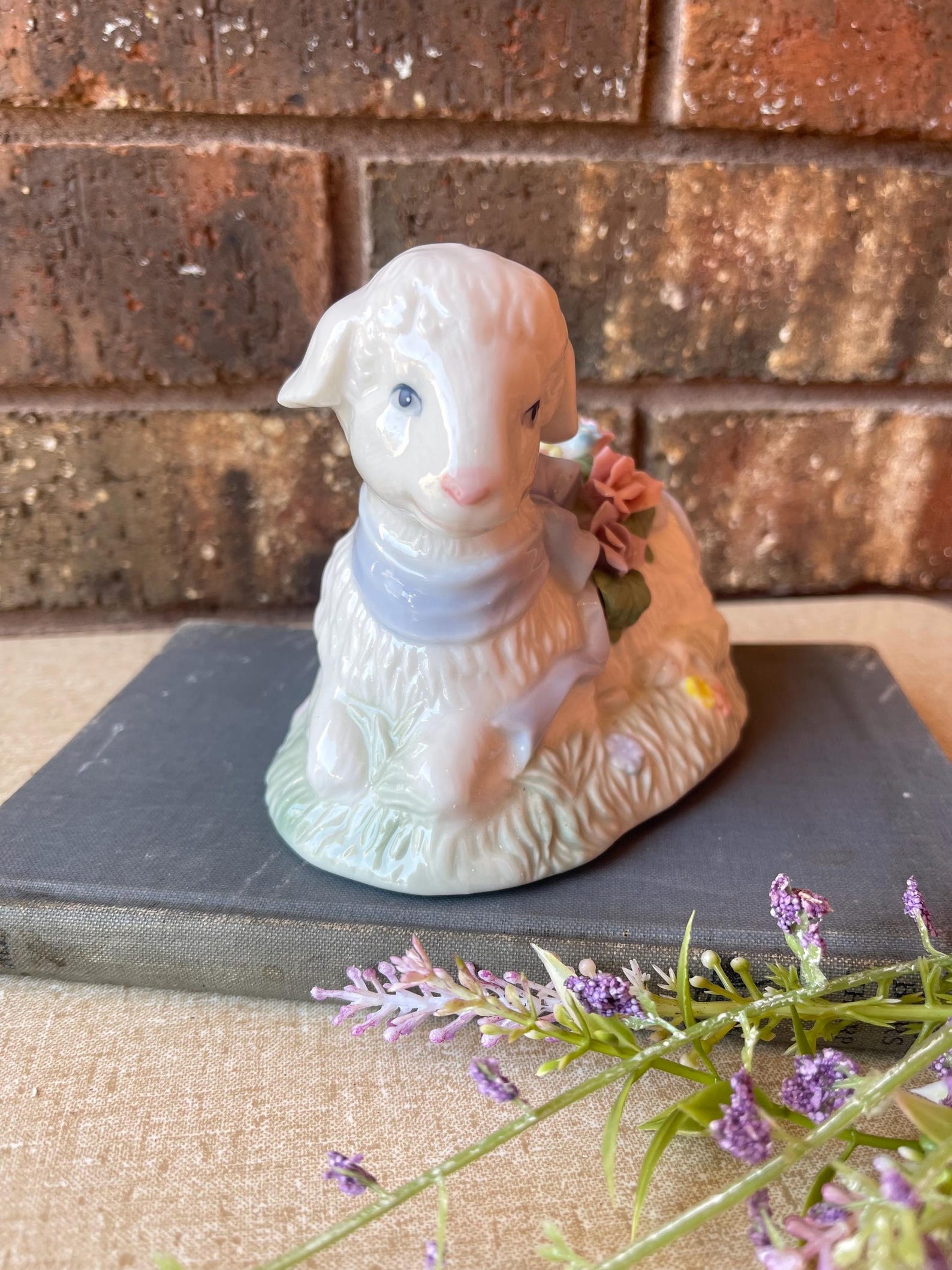 Vintage Heritage House Porcelain Lamb Sheep “fluffy” Figurine Music Box ...