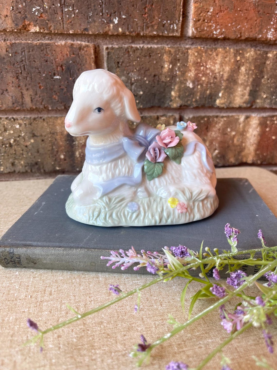 Vintage Heritage House Porcelain Lamb Sheep “fluffy” Figurine Music Box ...