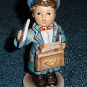The Postman Goebel Hummel Mailman Figurine #119 - Makes a Fantastic ...