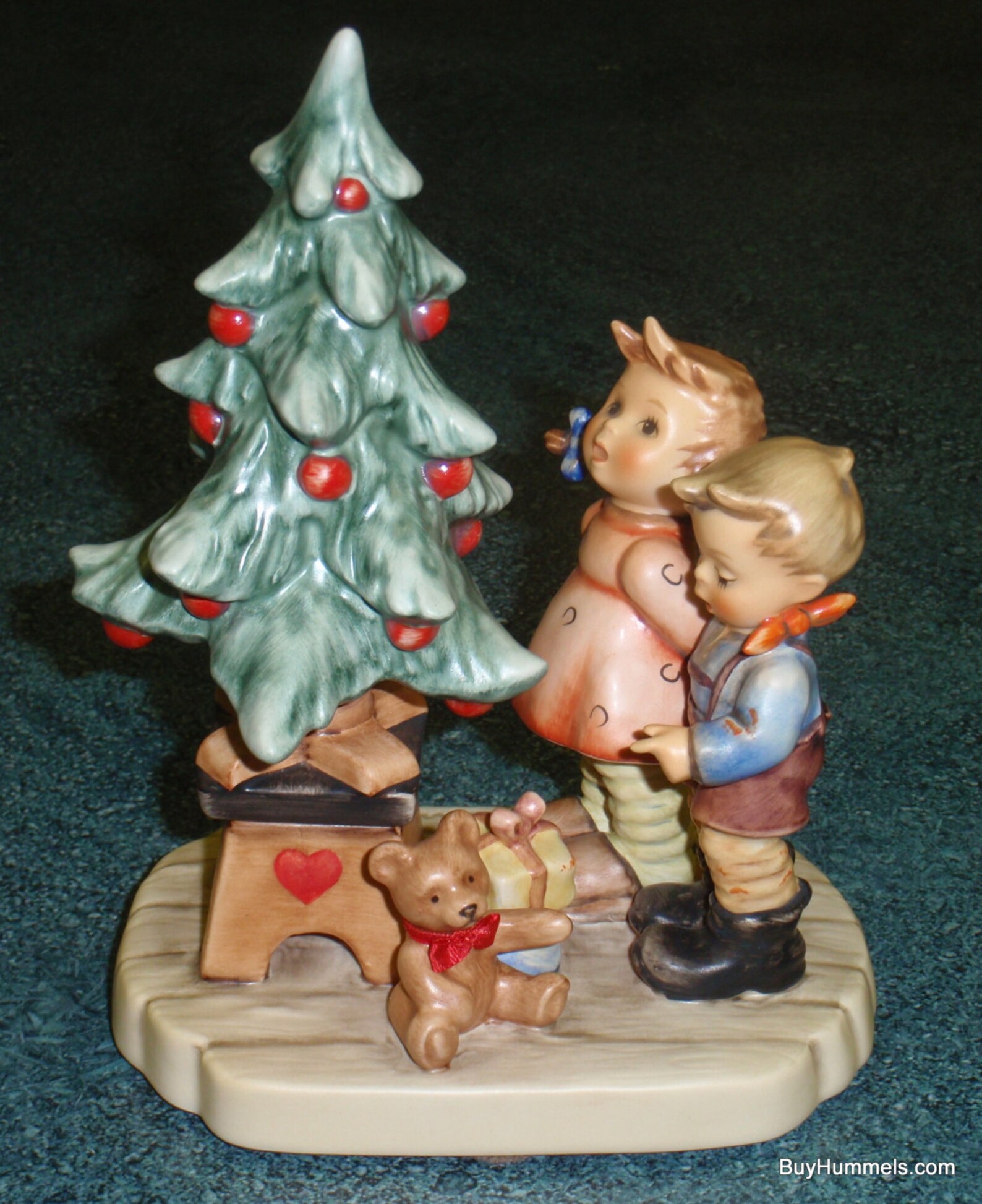 Wonder of Christmas Goebel Hummel Figurine #2015 - MINT IN BOX With ...