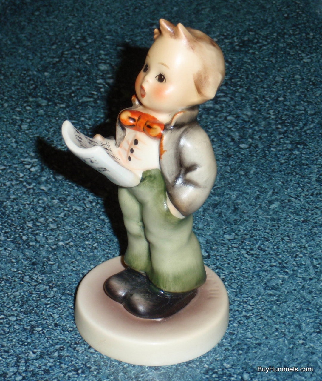 Soloist Goebel Hummel Figurine 135 TMK3 Boy With Sheet - Etsy