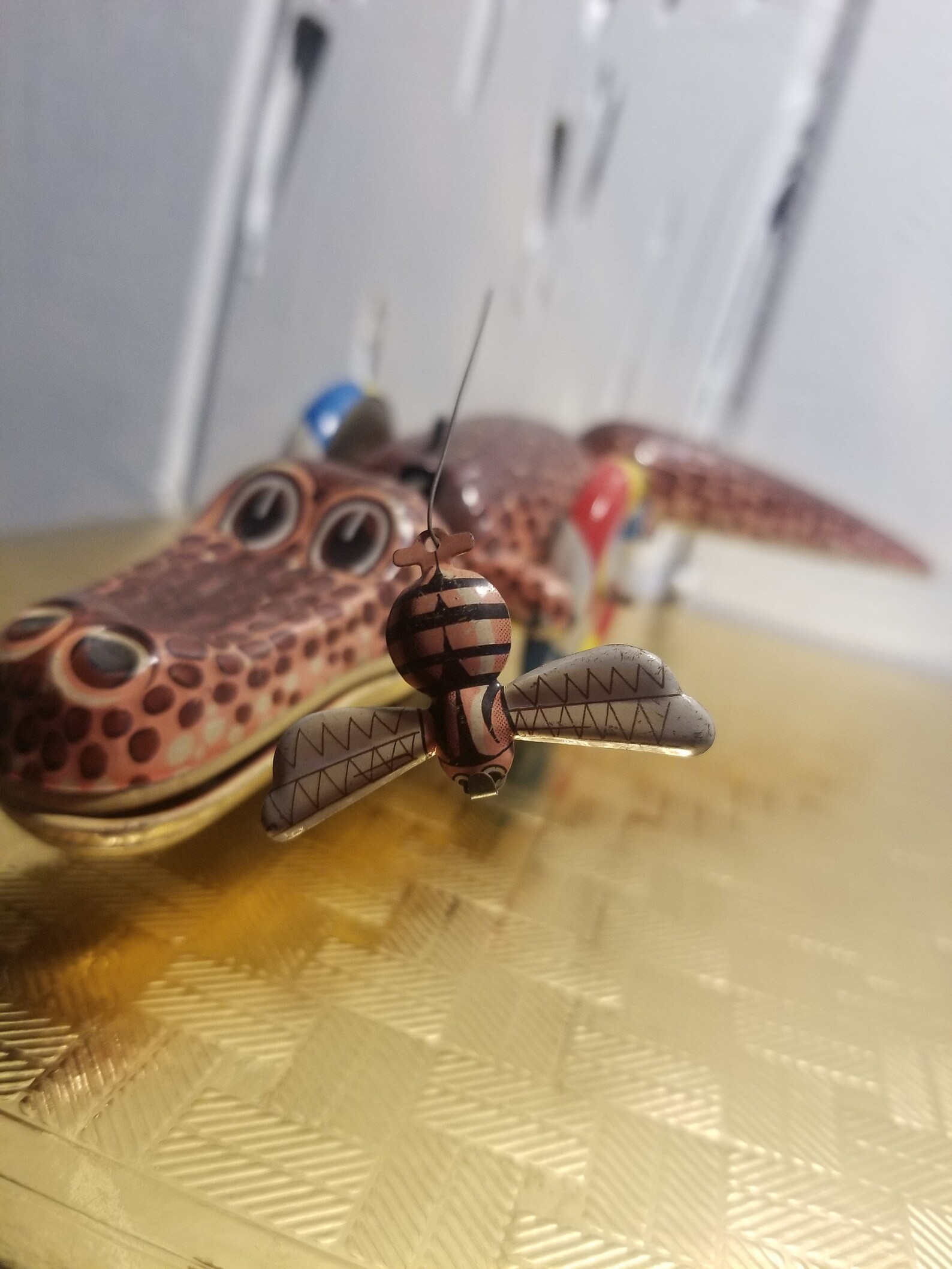Vintage Metal Snapping Alligator & Bee Wind-up Tin Toy | Etsy