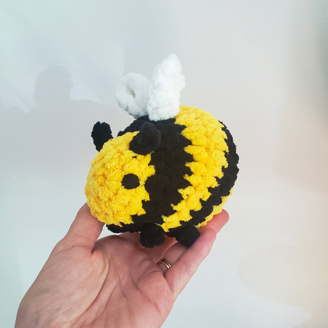 Jellybee, Crochet Bee Stuffie, Amigurumi Bee, Chubby Bumblebee, Gift ...