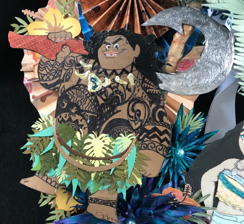Disneys Moana and Maui Paper Rosette Wreath - Etsy