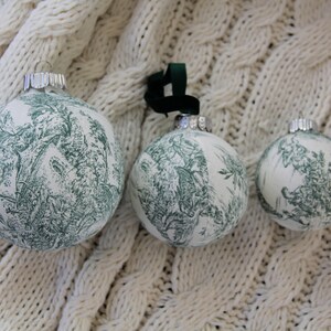 Green Toile Christmas Ornaments, Modern Christmas Decoration, Tree ...