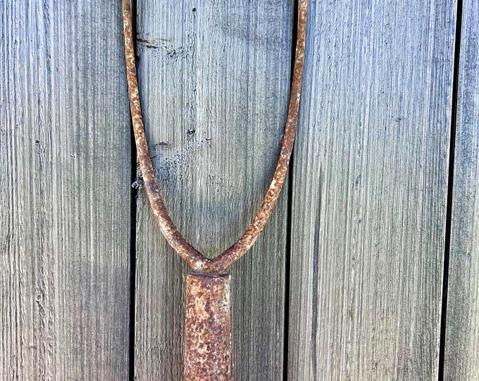 Antique 2-PRONG HAY PITCHFORK With Weathered Handle, Rusted Iron Tines ...