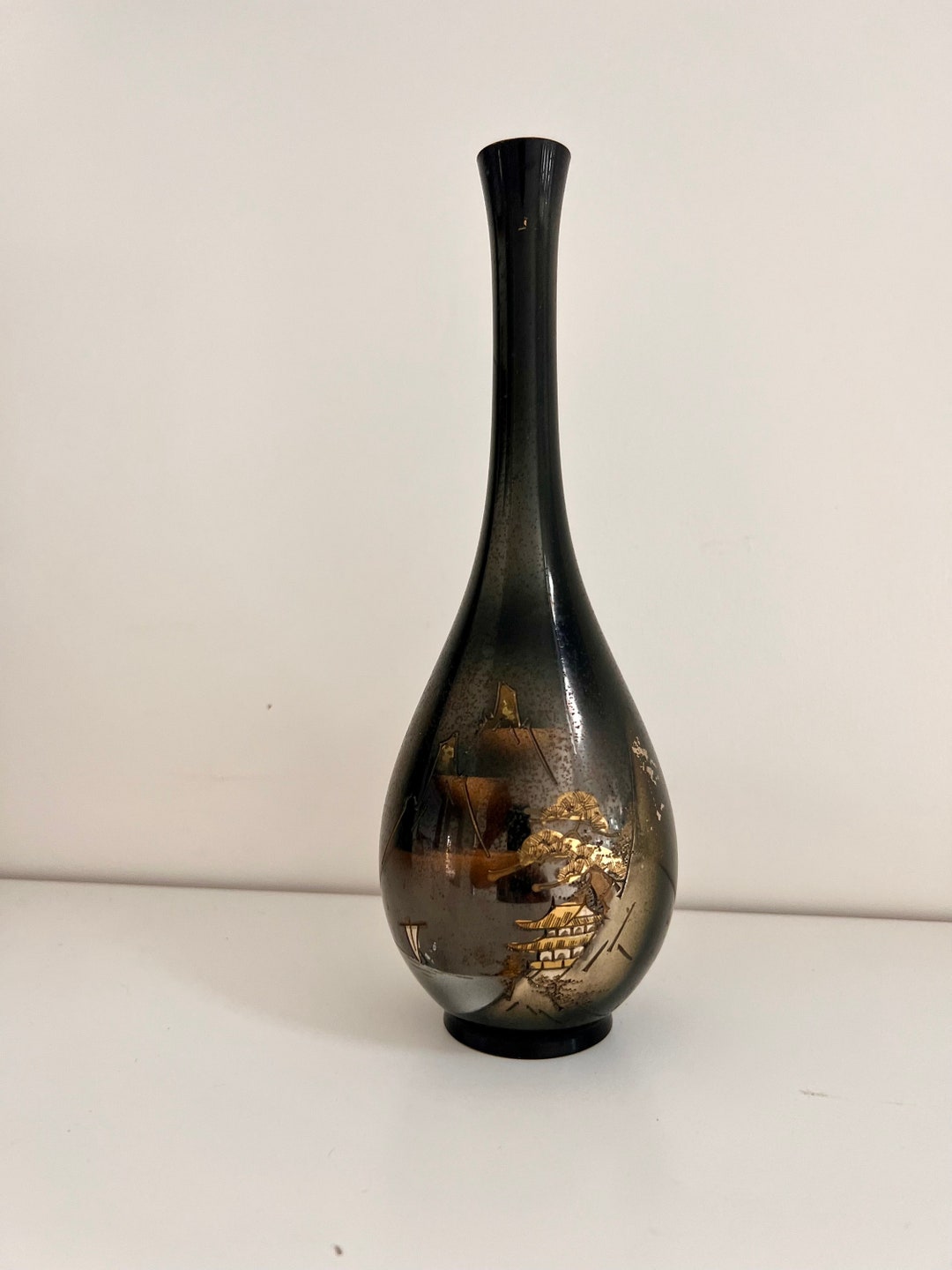 Vintage ASIAN THEME VASE, Made in Japan, Gold & Enamel Small Bud Vase ...