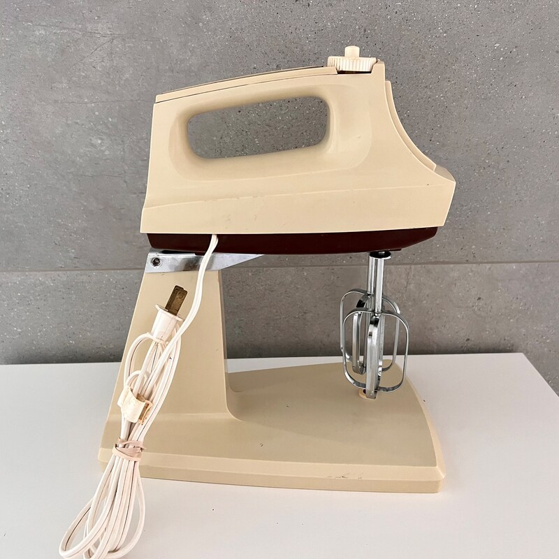 Vintage Stand Mixer - Etsy