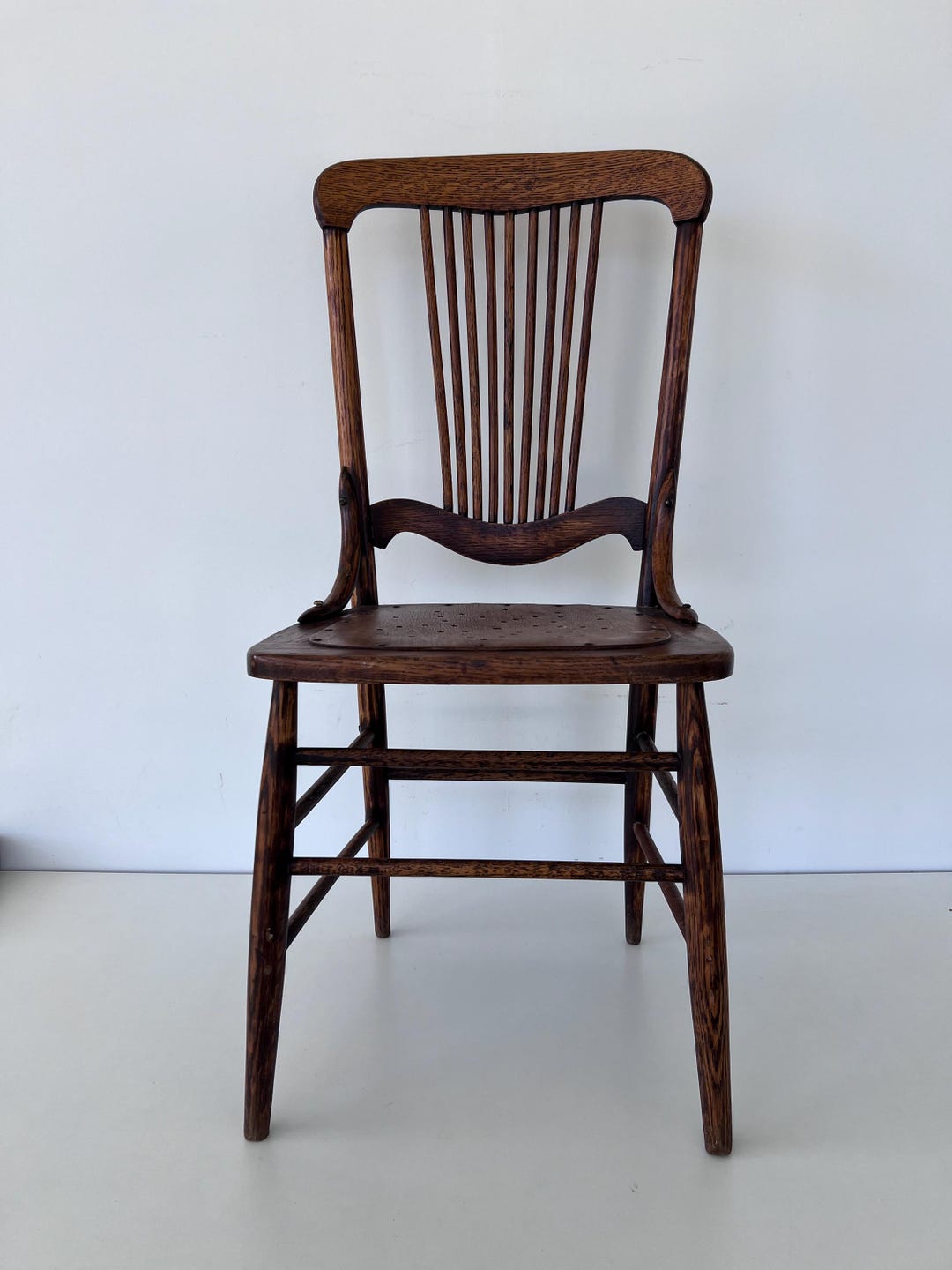 Antique TIGER OAK SPINDLE Back Chair, 1900s Pressed Back Accent Chair ...