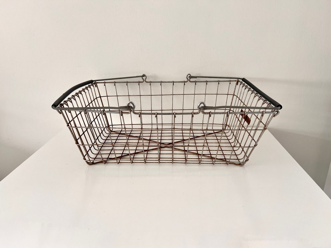 Vintage WIRE BASKET W/ Double Handles, Chippy Rusty Wire Basket, Kasper ...