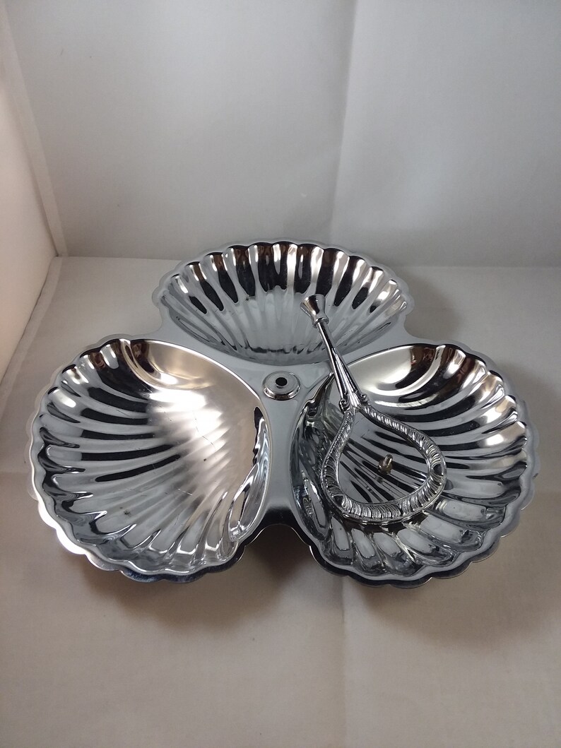 Irvinware Clamshell Serving Caddy - Etsy