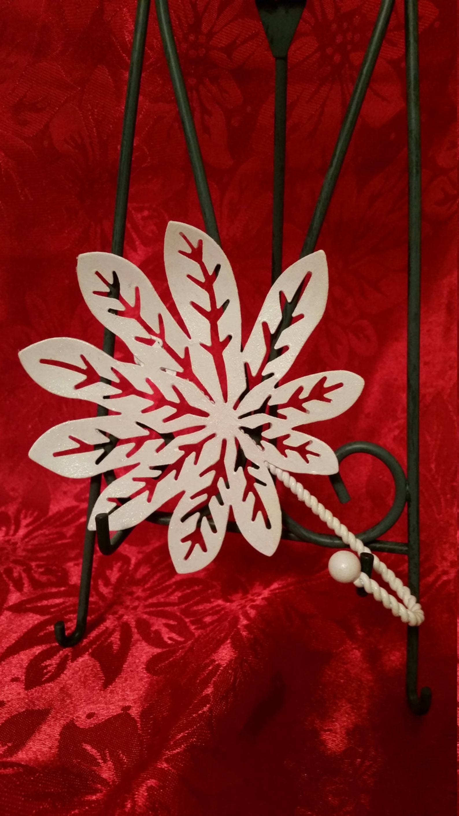 Winter White Leaf Hook - Etsy