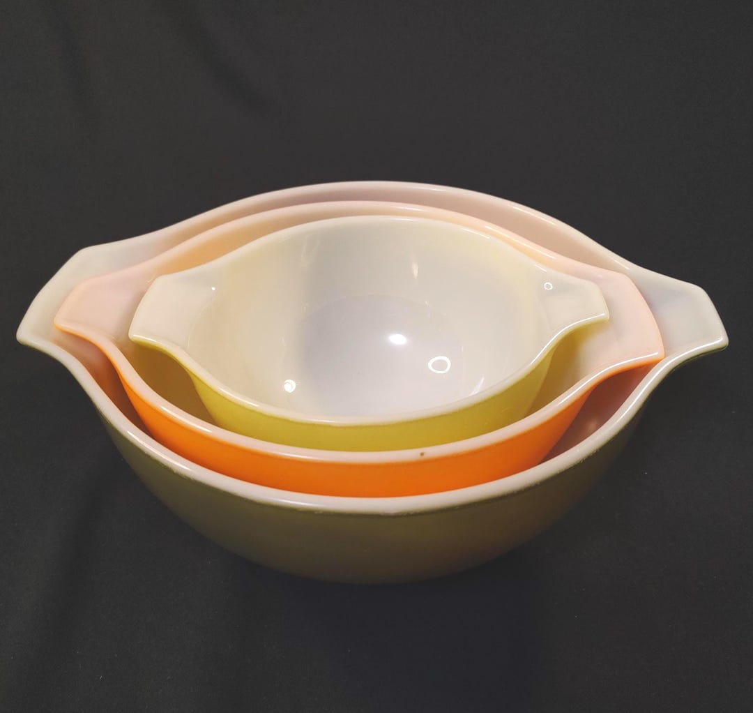 Pyrex Cinderella Mixing Bowls Set of 3 - Etsy