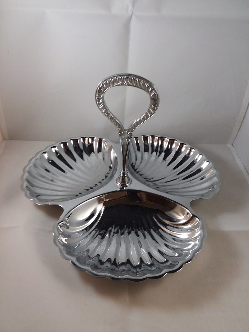 Irvinware Clamshell Serving Caddy - Etsy