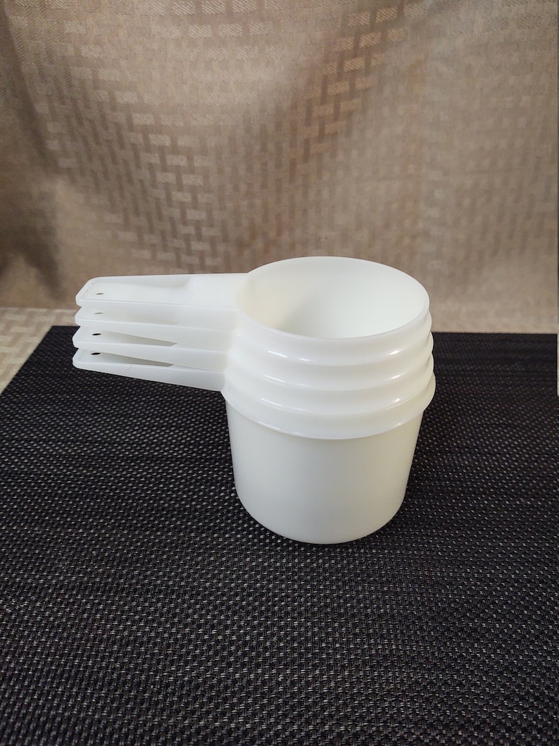White Tupperware Measuring Cups Set of 4 - Etsy