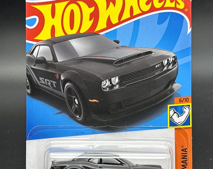 2018 Dodge Challenger Demon SRT Muscle Diorama Toy Collectible ...