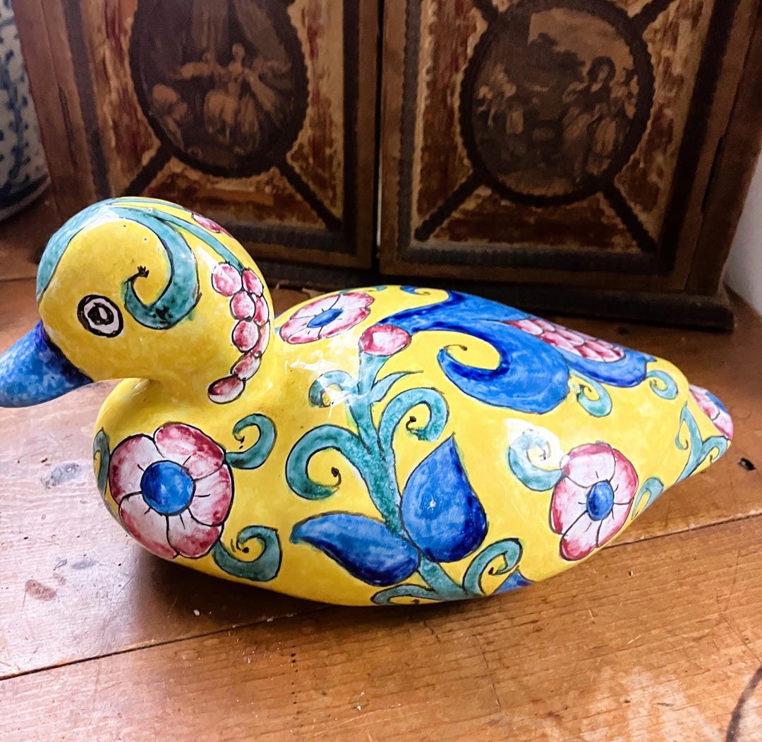 Orvieto Italy Fravolini Hand Painted Faience Yellow, Blue. Pink and ...