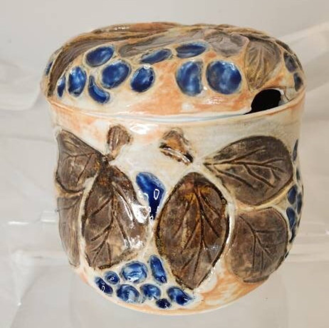 Very Thin Porcelain Carved Round Container Bowl With Spoon Slot 5.5inch ...