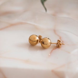 14K Gold Ball Stud Earrings High Polish Solid Gold Round Ball - Etsy