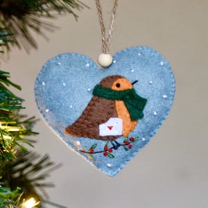 PDF FILES - Sewing Pattern Robin Redbreast Heart - Felt Bauble ...