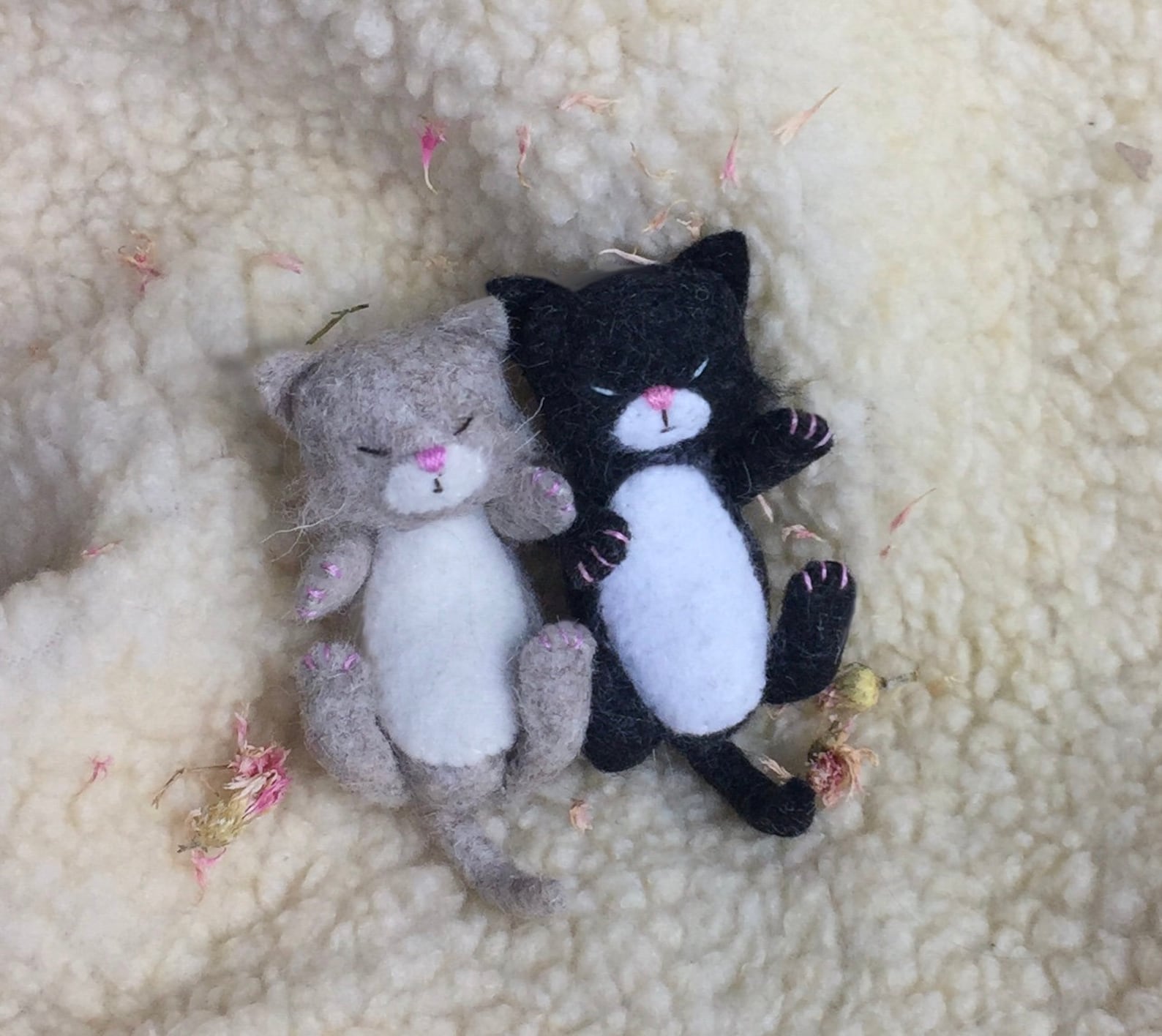 PDF FILES Sleepy Kitten - Sewing Pattern - Instant Download - the ...