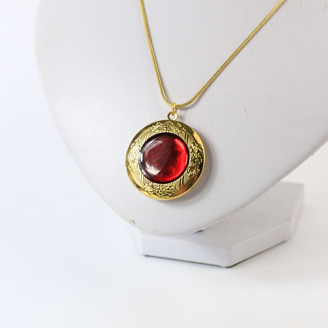 Bright Color Red Locket Necklace - Green Red Resin Jewelry - Terrarium ...