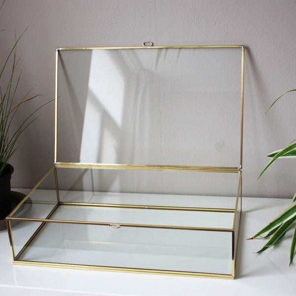 30cm Gift Box - 60+ Gift Ideas for 2025