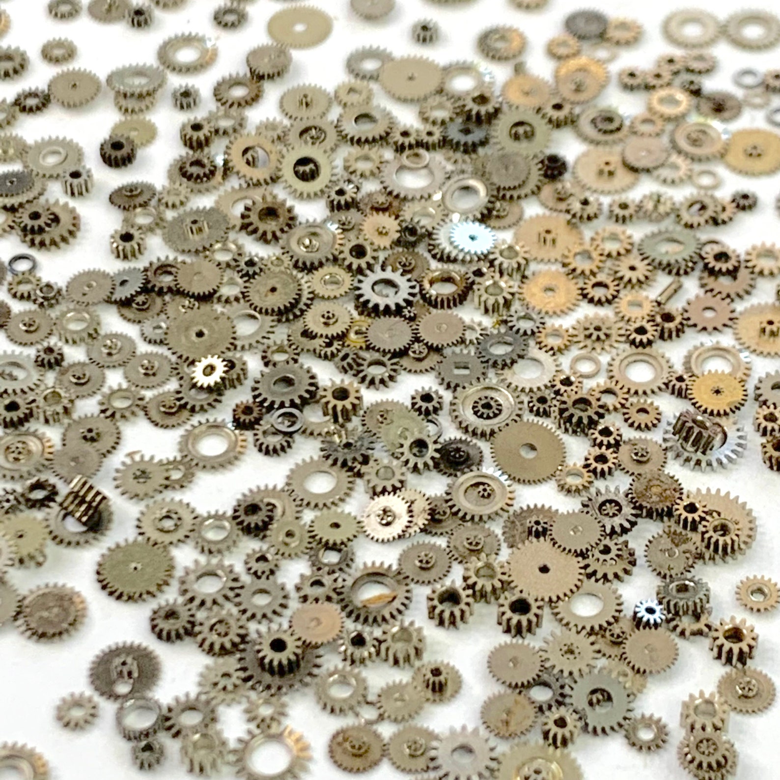 100 Teeny Tiny Watch Gear 2-4mm Silver Nail Altered Art - Etsy