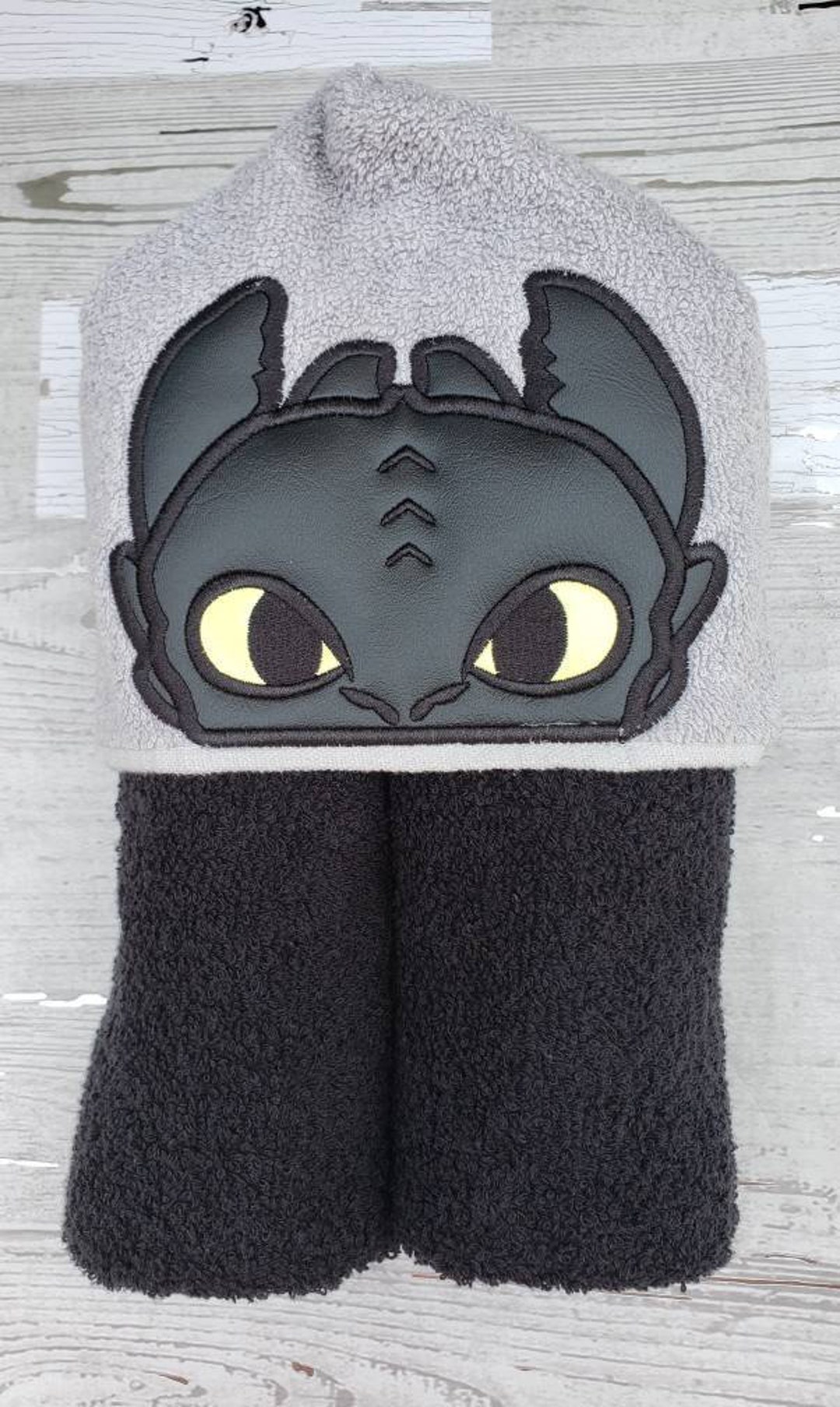 Toothless Dragon Hooded Towel: Embroidered Kid's Bath Towel - Etsy