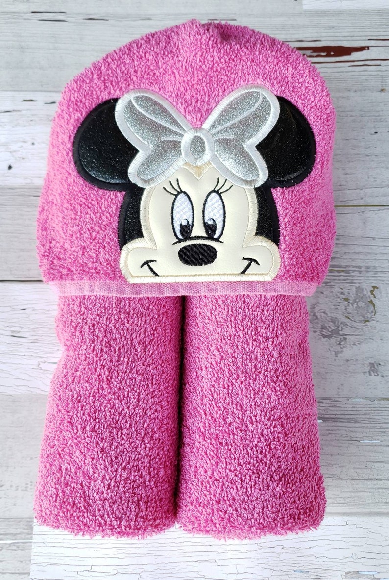 Hooded Towel Minnie Mouse Hooded Towel Minnie Bath Towel | Etsy