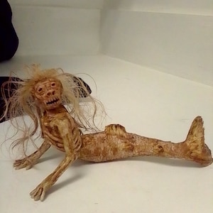 Feejee Fiji Mermaid Sideshow Gaff Freak 5.75 Inches - Etsy