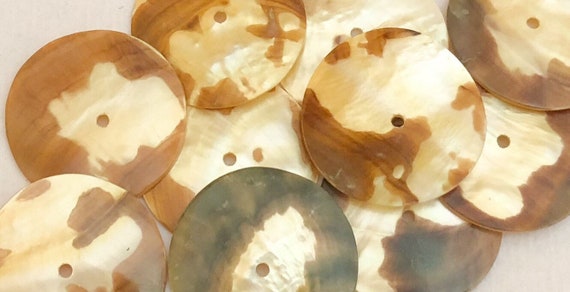 Large Shell Round Buttons Shell Disc Natural 1 1/4 Inch-10pc - Etsy