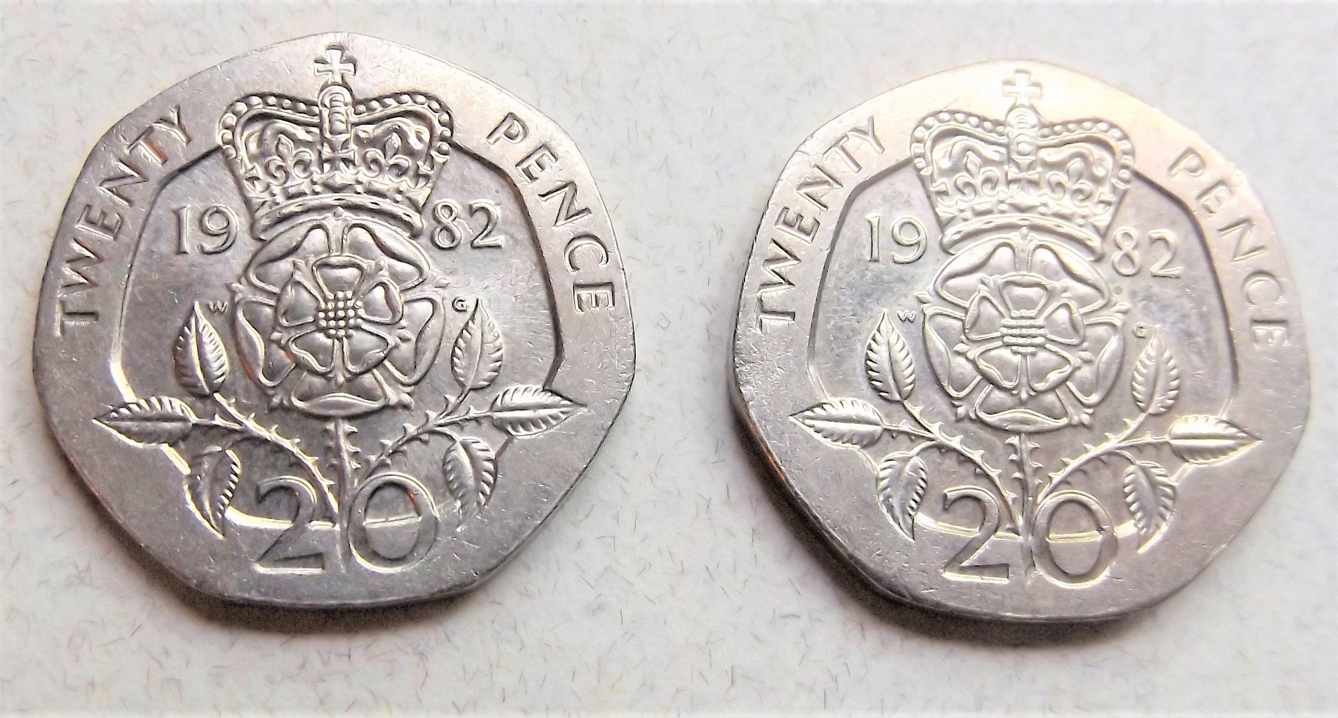 The British Decimal Twenty Pence Coin 1982 Set of Two - Etsy UK