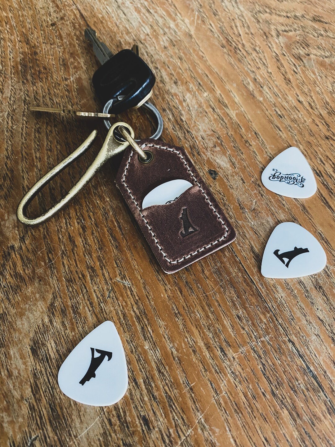 Guitar Pick Keychain - Etsy
