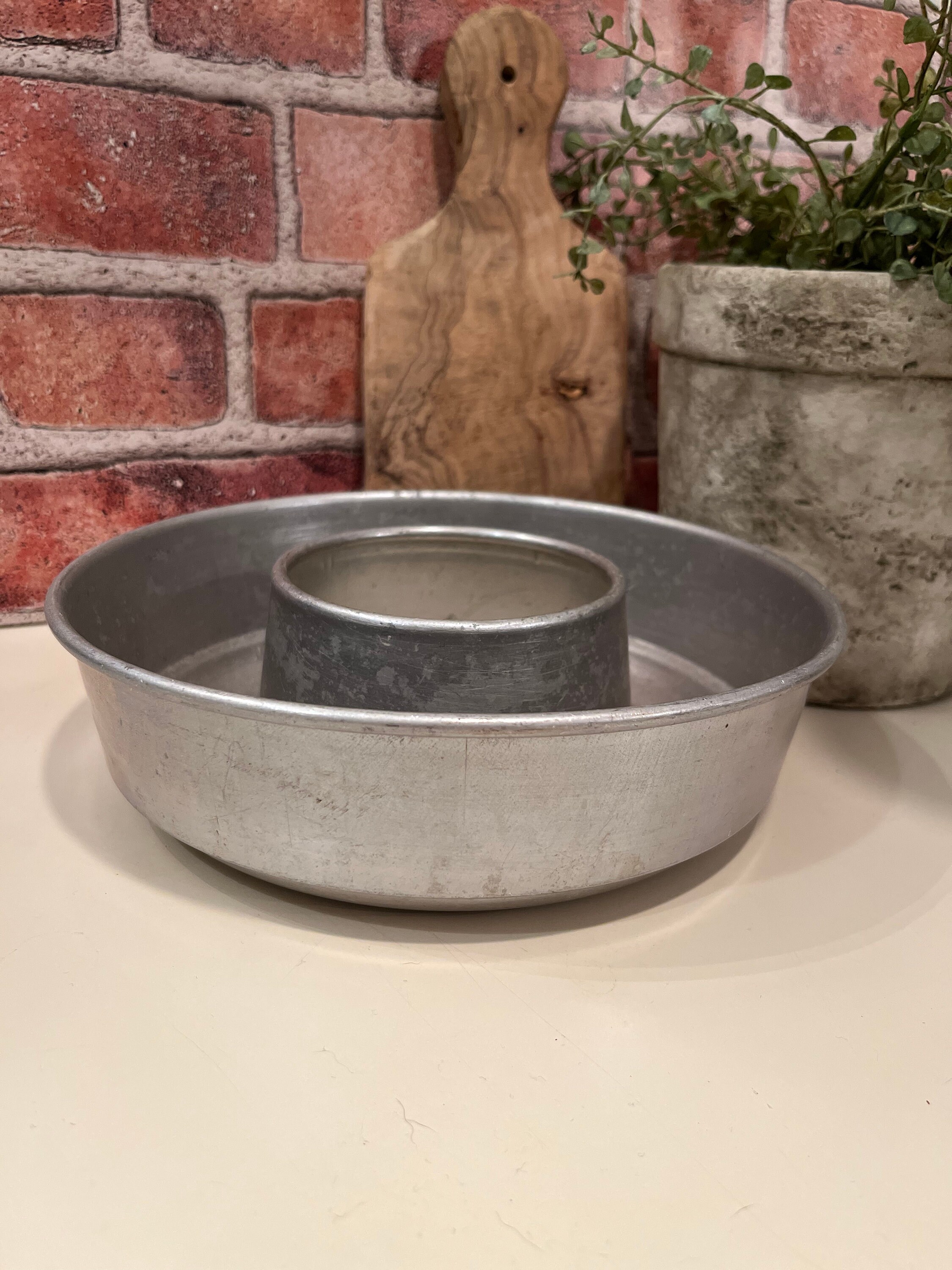 Aluminum Round Jello Mold Cake Pan/vintage Bundt Like Cake Pan/ Vintage ...