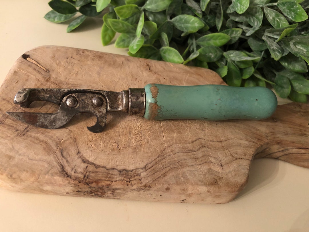 Vintage Can Opener With Wood Handle / Vintage Farmhouse Can Opener ...