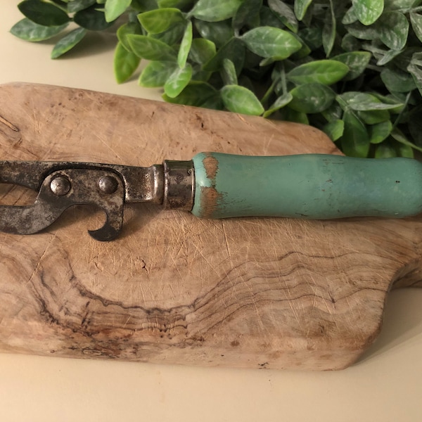 Vintage Can Opener - Etsy