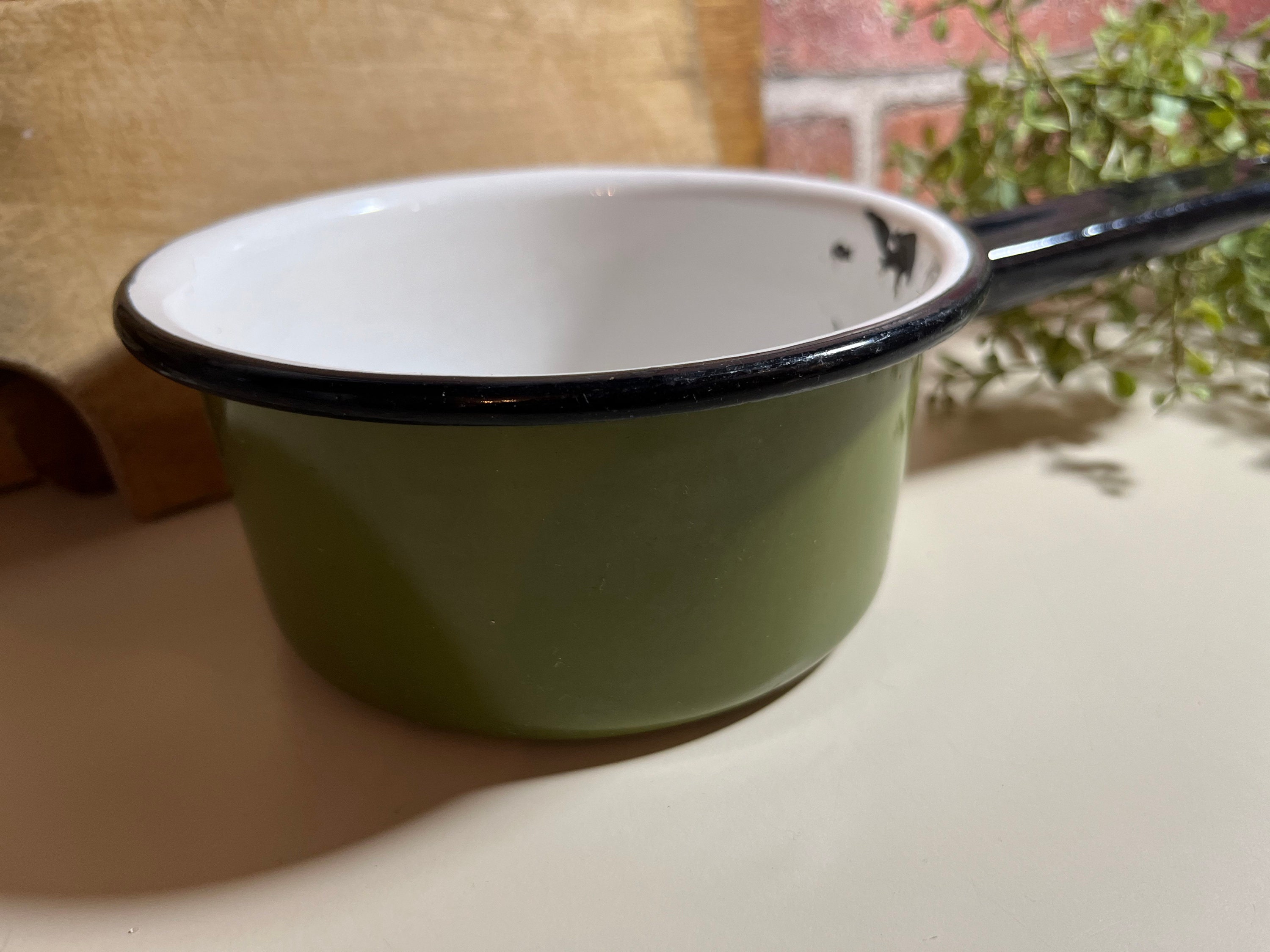 Vintage Enamelware Sauce Pot/vintage Green Pot/vintage Green Enamelware ...