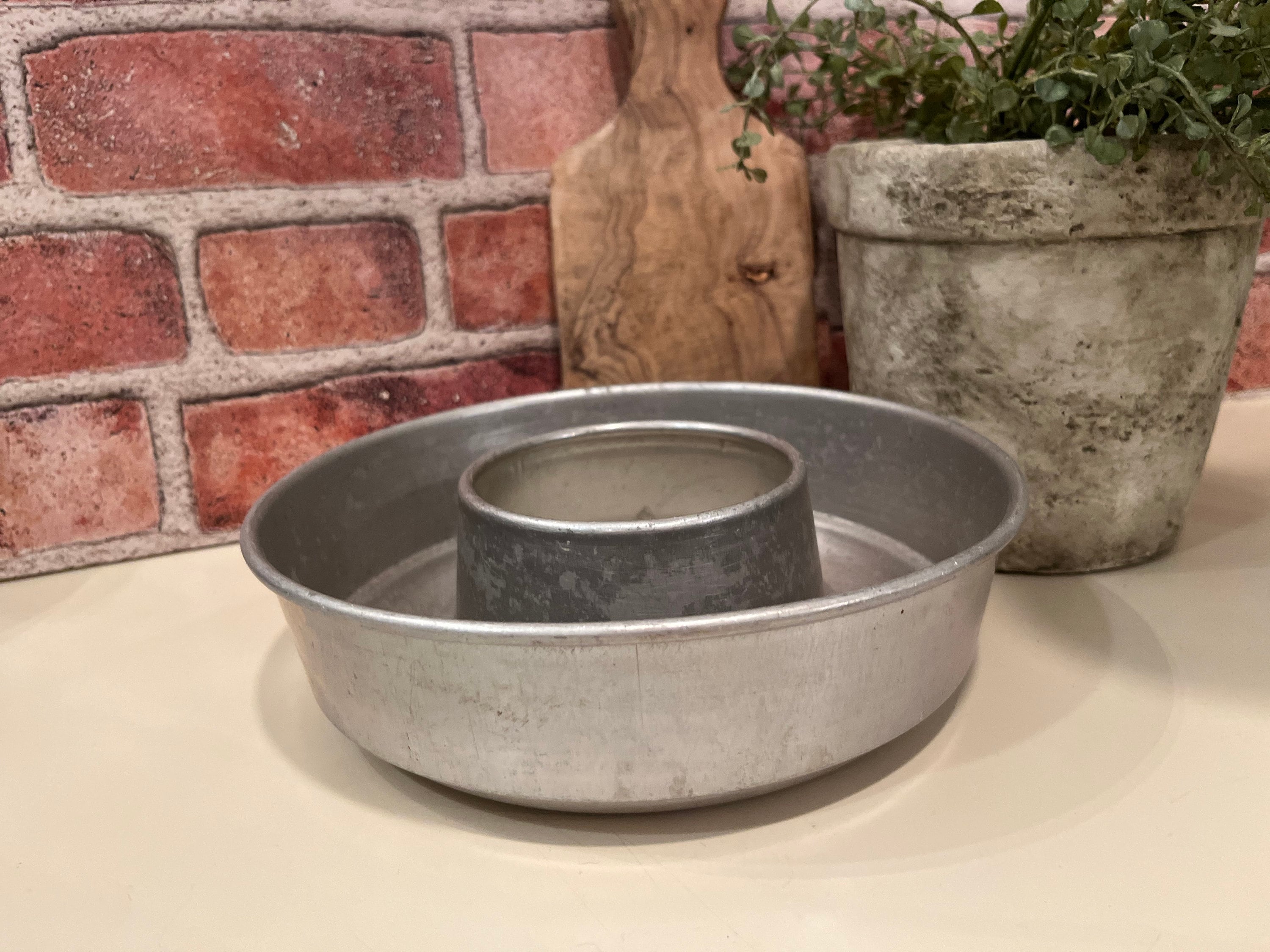 Aluminum Round Jello Mold Cake Pan/vintage Bundt Like Cake Pan/ Vintage ...