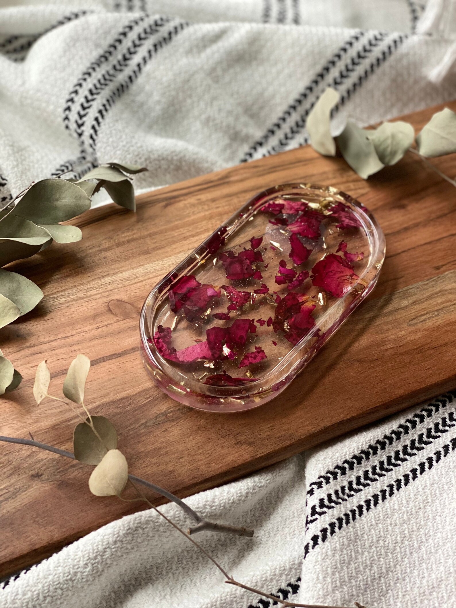 Resin Rose Petal Tray - Etsy