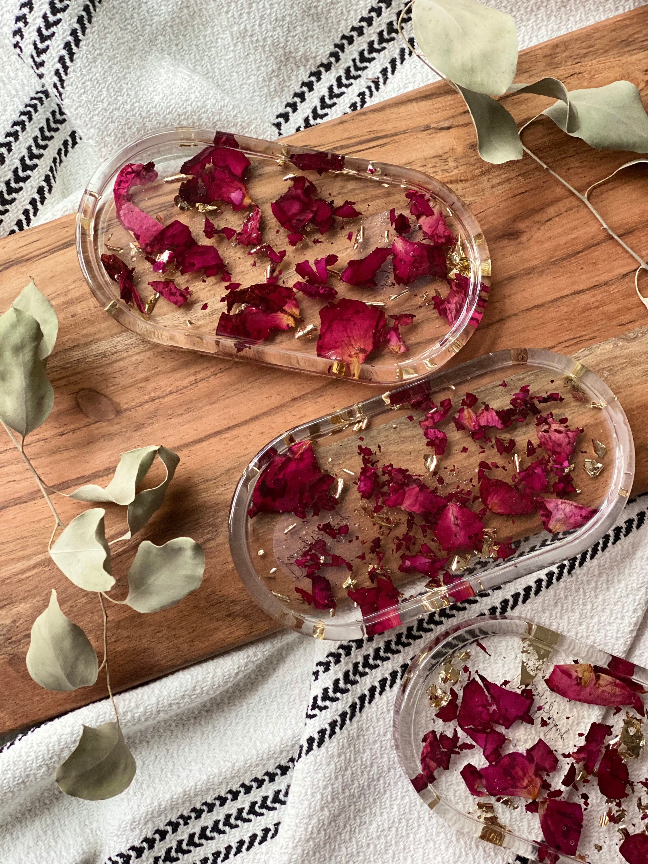 Resin Rose Petal Tray - Etsy