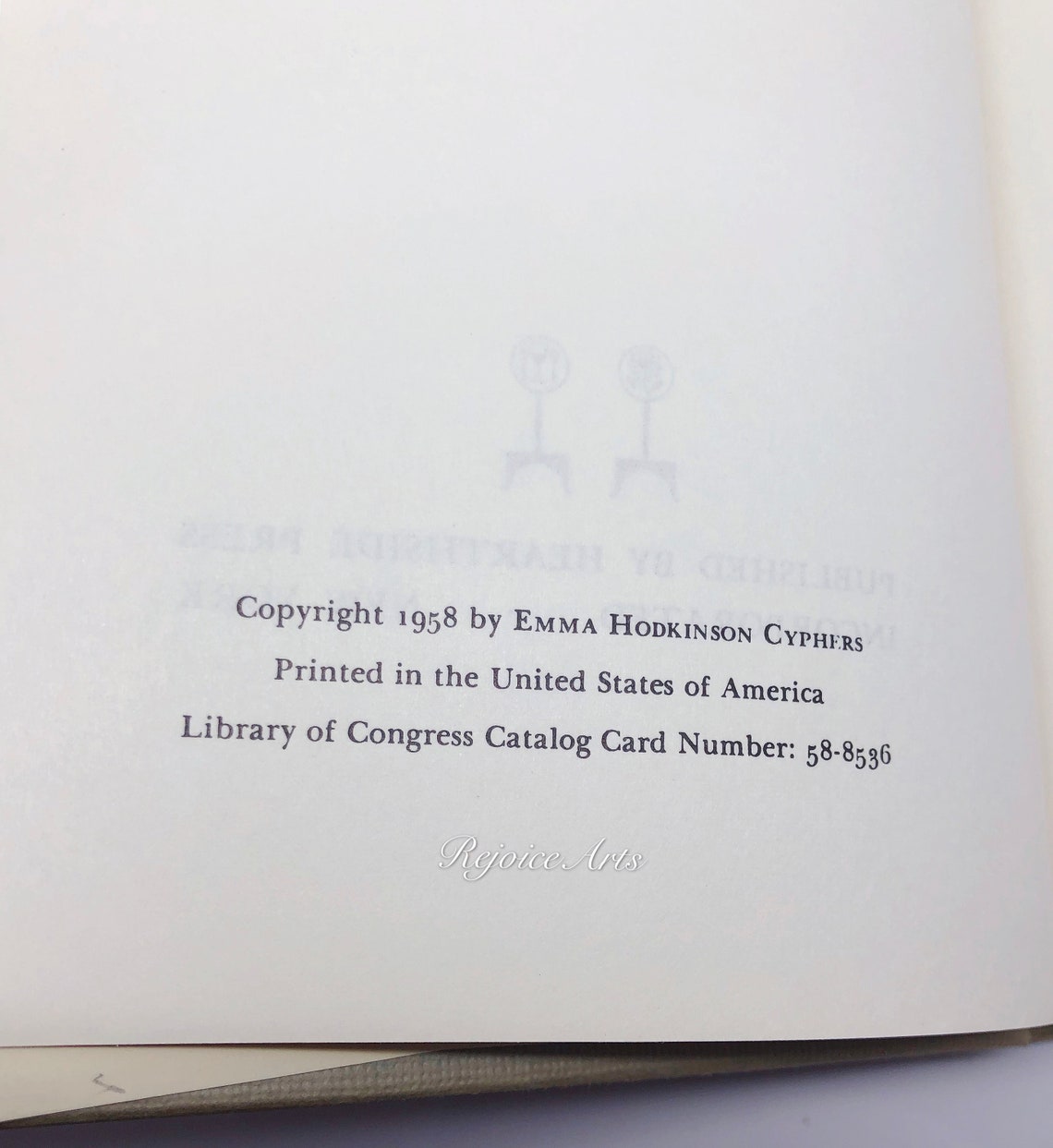 Design and Depth in Flower Arrangement by Emma Hodkinson Cyphers ...