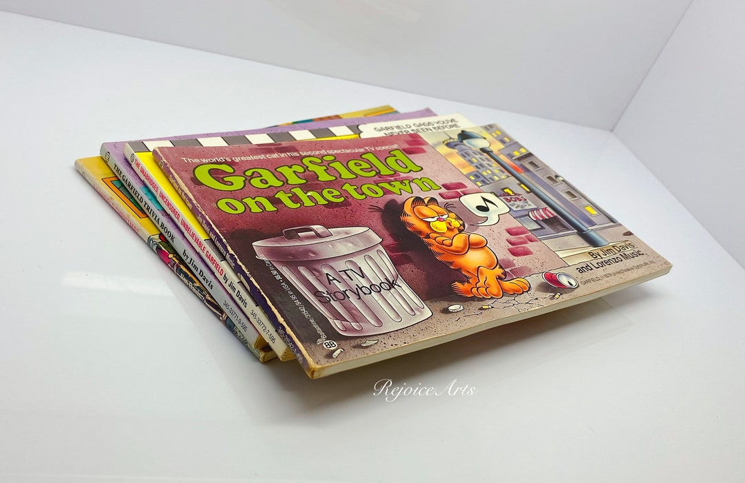 Lot of 4 Garfield Comic by Jim Davis First Editions 1980s - Etsy